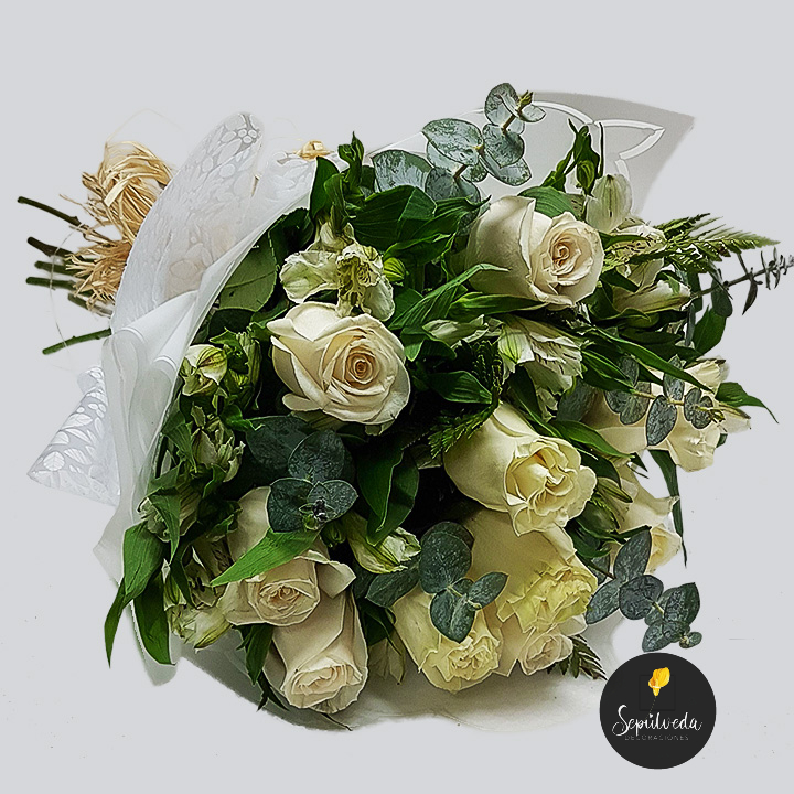 Ramo de 12 Rosas Ecuatorianas - Sepúlveda Decoraciones - Florería ...